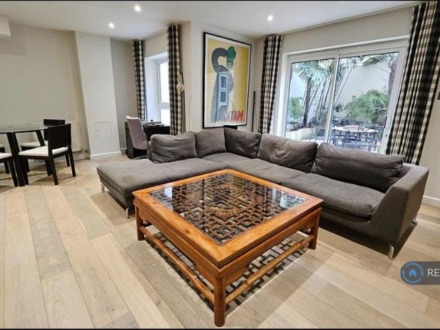 St. Georges House, London, SW1V 1 bed flat to rent £2,950 pcm £681 pw