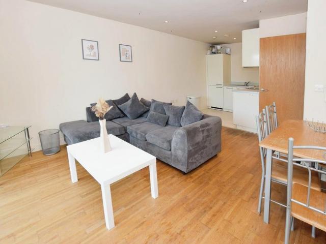 St Georges Island, 1 Kelso Place. 1 bed flat to rent £1,075 pcm £248 pw