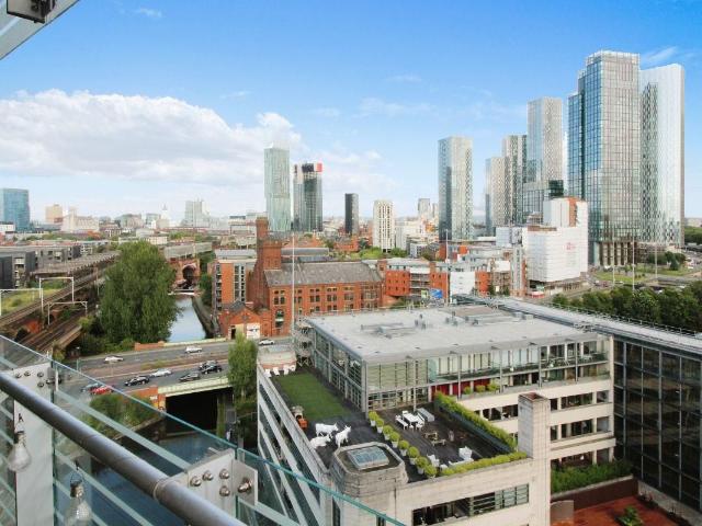 St George's Island, Kelso Place, Manchester M15, 2 bed flat to rent, £1,400 pcm | PrimeLocation