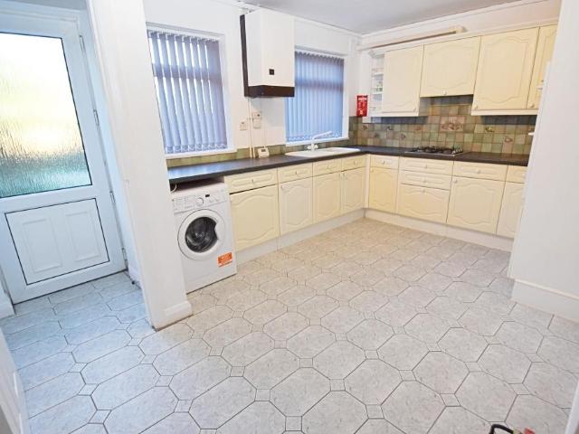 St. Georges Road. 4 bed terraced house to rent £1,451 pcm £335 pw