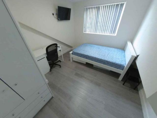 St. Georges Road, Coventry 4 bed terraced house to rent £2,100 pcm £485 pw