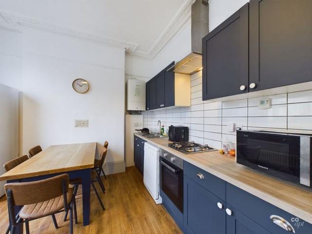 St. Georges Road, Brighton BN2, 5 bed maisonette to rent, £3,200 pcm | PrimeLocation