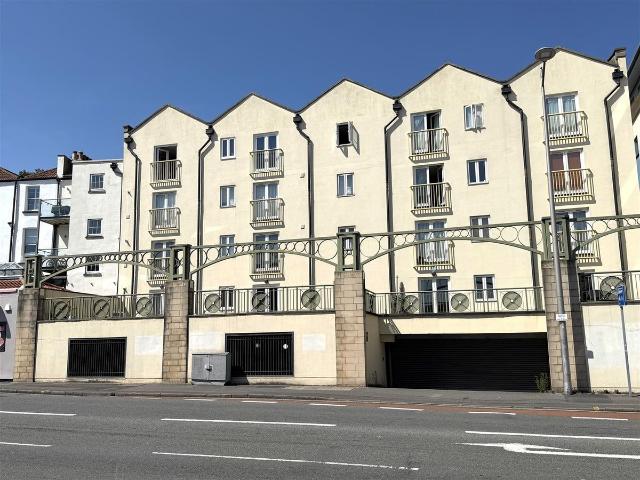 St. Georges Road, Bristol BS1, 2 bed flat to rent, £1,775 pcm | PrimeLocation