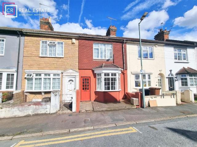 St. Georges Road, Gillingham ME7, 4 bed terraced house to rent, £1,550 pcm | PrimeLocation
