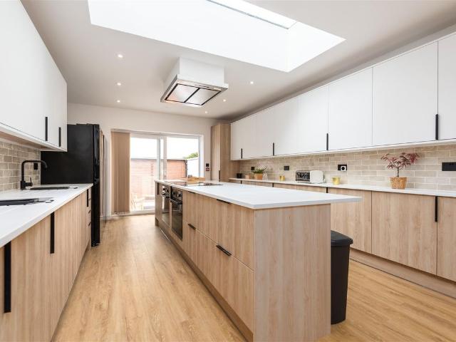 St. Georges Road, Gillingham ME7, Room to rent, £575 pcm | PrimeLocation