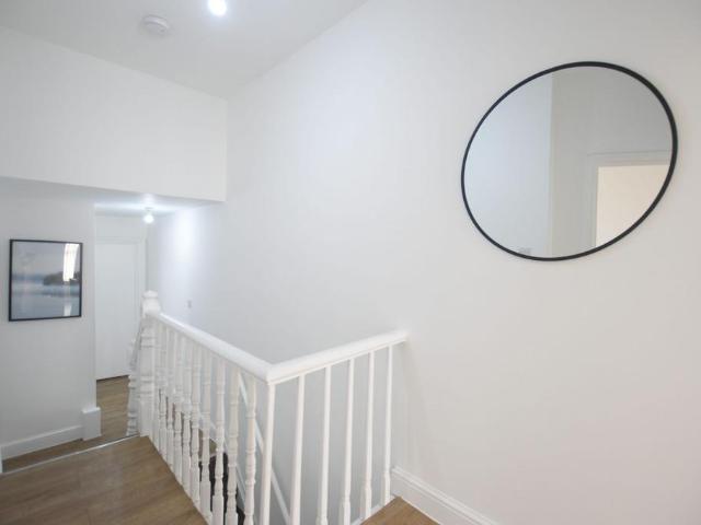 St. George's Road, Forest Gate, E7 2 bed flat to rent £1,800 pcm £415 pw