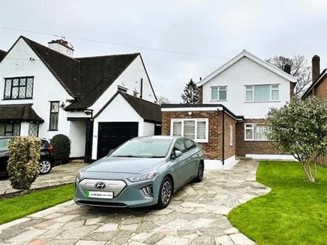 St George's Road, London, BR5 1JD, United Kingdom | 4 bed house for rent #139622455 | Rentberry