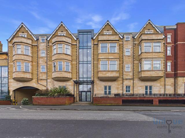 St. Georges Road, Lytham St. Annes FY8, 2 bed flat to rent, £1,000 pcm | PrimeLocation