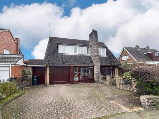 St. Georges Road, Netherton, 3 Bedroom Detached