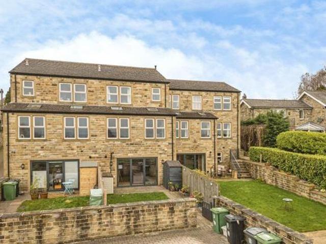 St. Georges Road, Scholes, 4 Bedroom Terraced