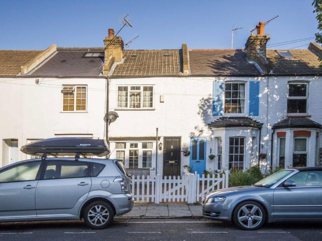 St. Georges Road, Richmond TW9, 2 bed property to rent, £2,200 pcm | PrimeLocation