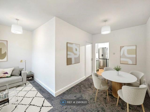 St. Georges Street, Cheltenham GL50, 2 bed maisonette to rent, £1,300 pcm | PrimeLocation