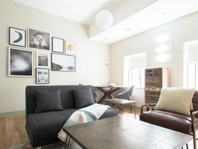 St. Georges Street, Mayfair, 1 Bedroom Flat