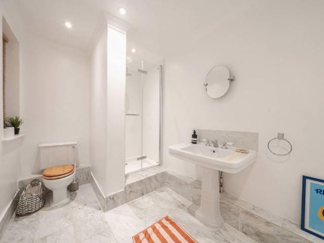 St George's Square, Pimlico, London SW1V, 2 bed flat to rent, £3,792 pcm | PrimeLocation