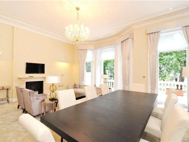 St Georges Square, Pimlico, London, SW1V 3 bed flat to rent £6,000 pcm £1,385 pw