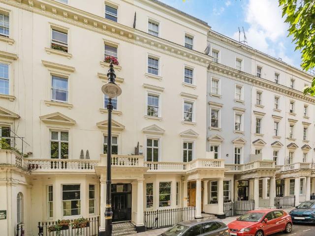 St George's Square, Pimlico SW1V, 2 bed flat to rent, £3,250 pcm | PrimeLocation