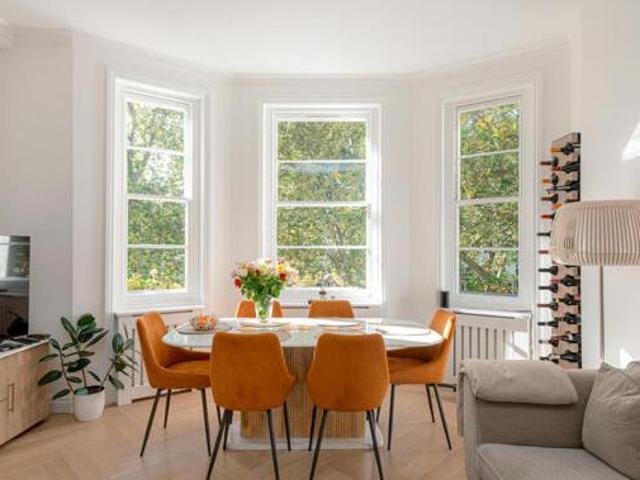 St. Georges Square, Pimlico, 2 Bedroom Apartment