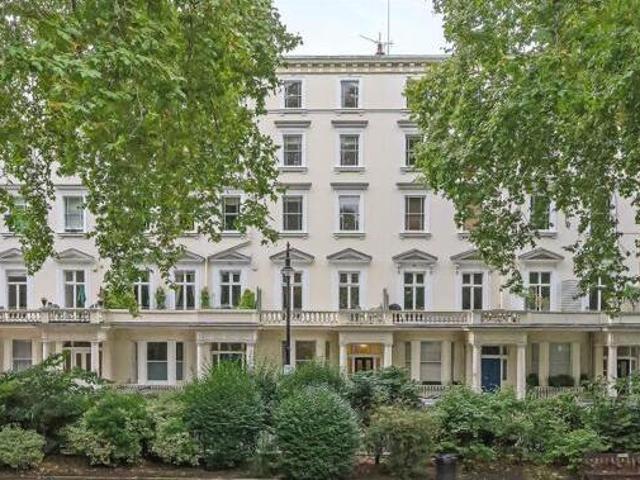 St Georges Square, Pimlico, 3 Bedroom Terraced