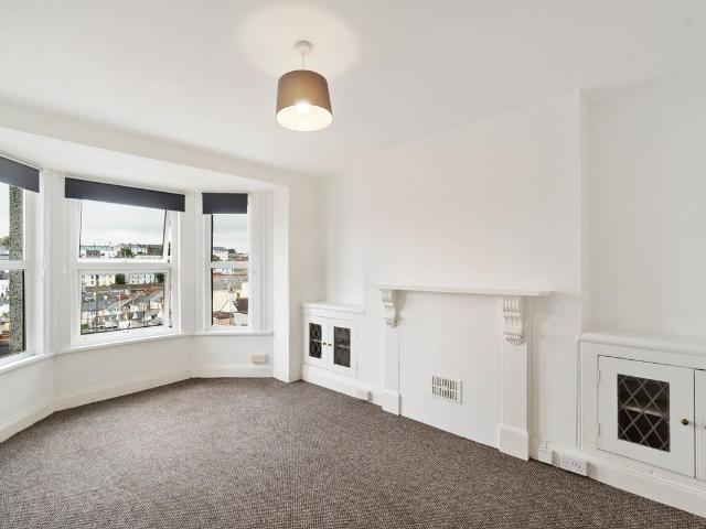 St. Georges Terrace, Stoke, Plymouth PL2, 2 bed flat to rent, £800 pcm | PrimeLocation