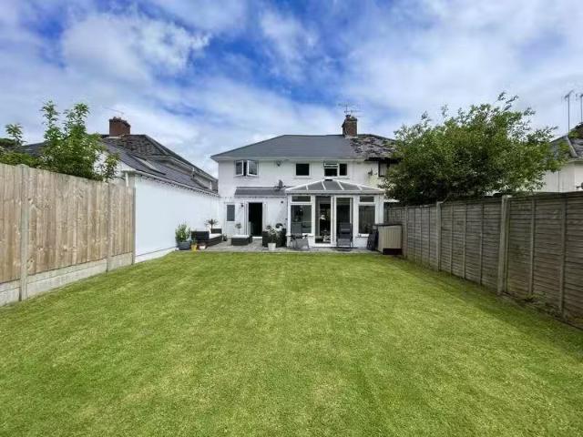 St Georges Villas, Truro 4 bed semi detached house for sale.