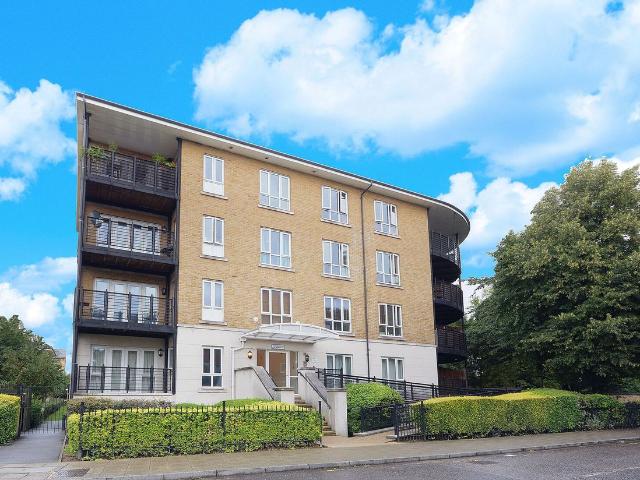 St Georges Way, Camberwell, London SE15, 2 bed flat to rent, £2,500 pcm | PrimeLocation