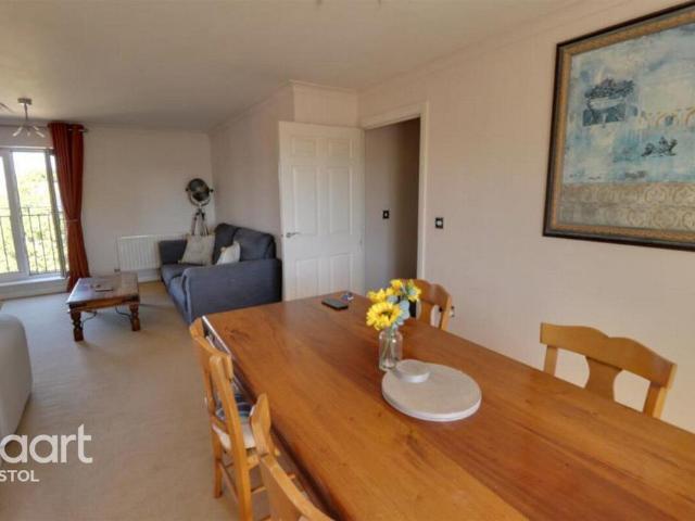 St Gregorys Road, Bristol 2 bed apartment to rent £1,550 pcm £358 pw