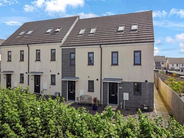 St. Gurons Walk, Bodmin, Cornwall, PL31 3 bed end of terrace house to rent £1,175 pcm £271 pw