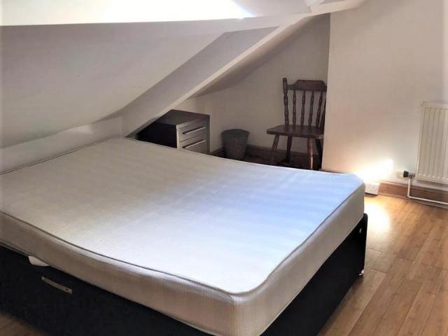 St Helens Avenue, Brynmill, Swansea 8 bed house to rent £2,600 pcm £600 pw