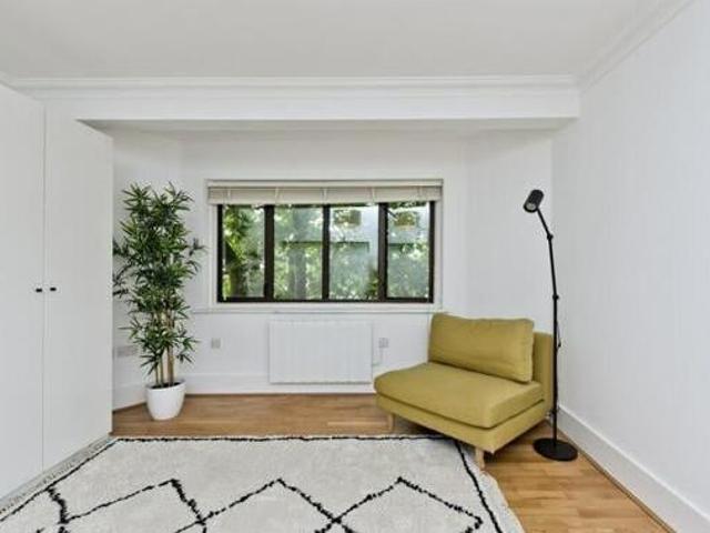 St Helens Gardens, London, Studio Flat For