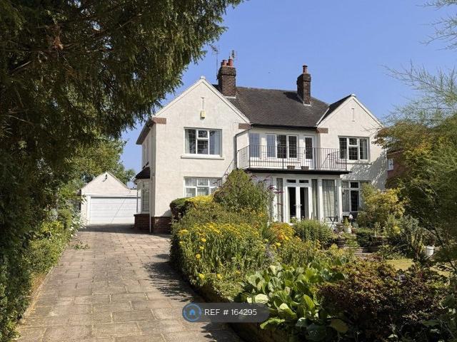 St Helens Lane, Leeds LS16, 2 bed maisonette to rent, £2,050 pcm | PrimeLocation