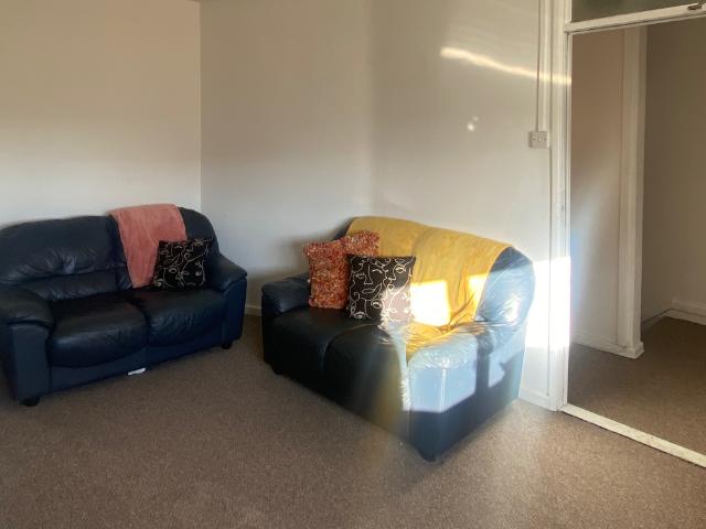 St. Helens Road Room 3