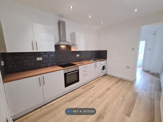 St. Helens Road, Swansea SA1, 1 bed flat to rent, £850 pcm | PrimeLocation
