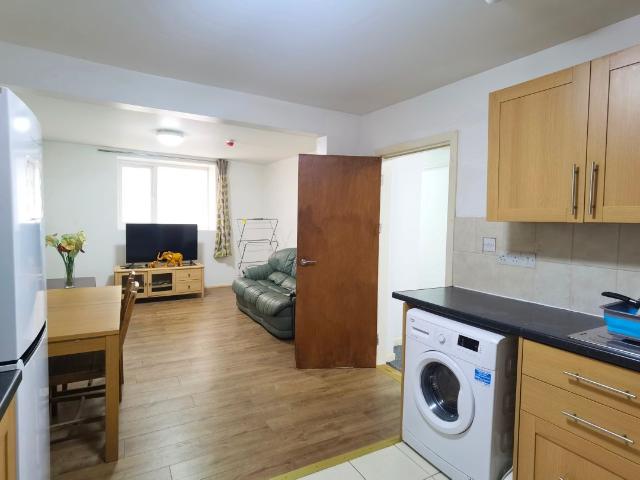 St. Helens Road, Swansea SA1, 3 bed flat to rent, £840 pcm | PrimeLocation