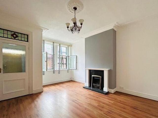 St. Ives Mount, Leeds, 4 Bedroom Terraced