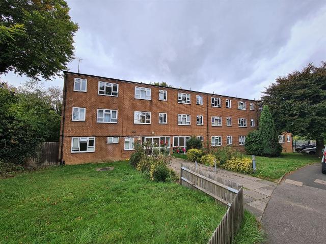 St. Ives Close, Luton LU3, Studio to rent, £765 pcm | PrimeLocation