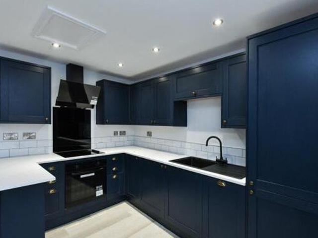 St. James Terrace, Nottingham, 2 Bedroom Flat