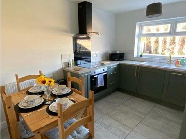 St James Avenue, Chester CH2, 2 bed bungalow to rent, £1,500 pcm | PrimeLocation