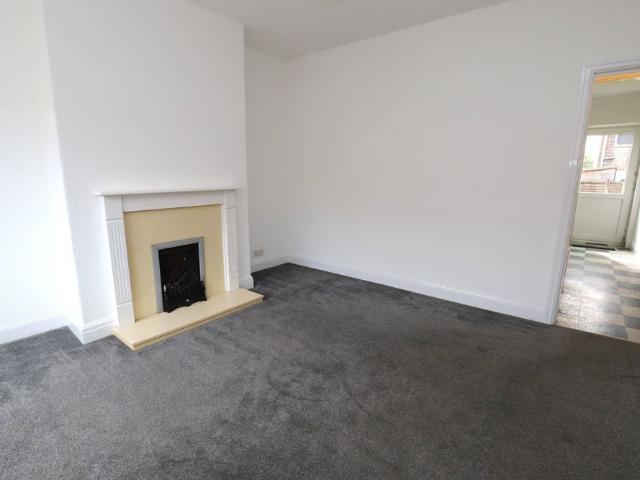 St. James Avenue, Bury, BL8 1TD