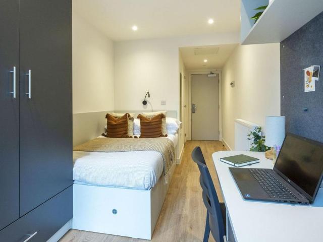 St James Boulevard, Newcastle Upon Tyne NE4, 1 bed flat to rent, £823 pcm | PrimeLocation
