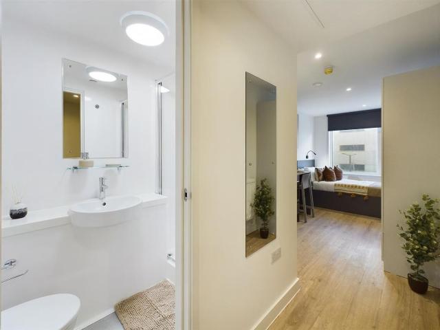 St James Boulevard, Newcastle Upon Tyne NE4, Studio to rent, £932 pcm | PrimeLocation