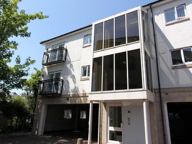 St James Mews, Crescent Avenue, The Hoe, Plymouth, Devon PL1, 2 bed maisonette to rent, £1,300 pcm | PrimeLocation