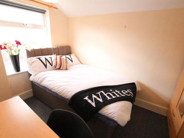 St James Park Road, Northampton NN5, 1 bedroom terraced house to rent 67667967 | PrimeLocation