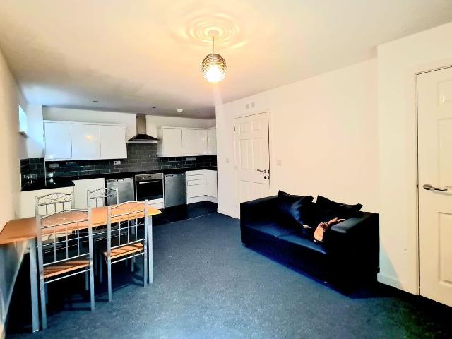 St. James Park Road, Northampton NN5, 2 bed shared accommodation to rent, £1,095 pcm | PrimeLocation