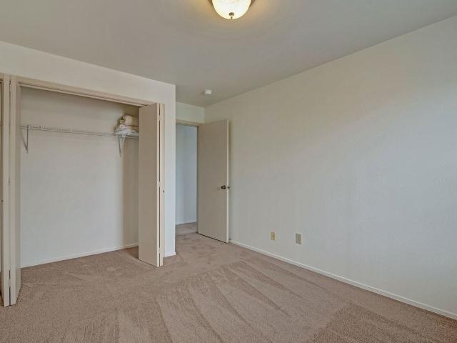 St. James Place 2 Bedroom Apartment for Rent at 10300 W Fountain Ave, Milwaukee, WI 53224 Calumet Farms