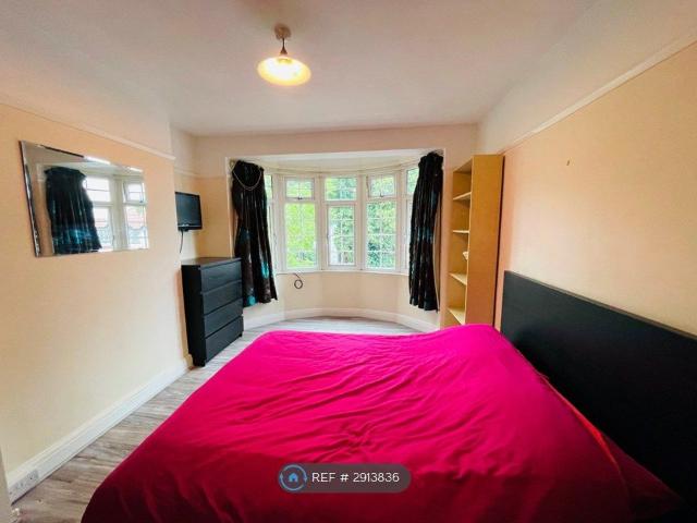 St James Road, Croydon CR0, Room to rent, £800 pcm | PrimeLocation