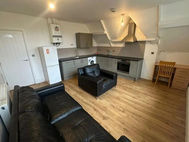 St James Road, Dudley, DY1 3JL