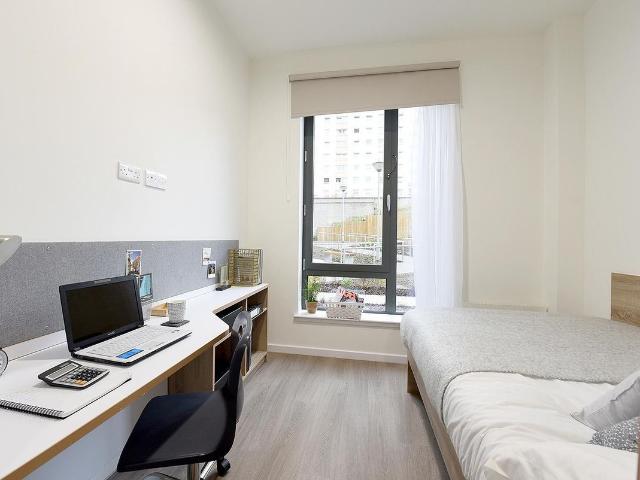 St. James Road, Glasgow G4, 1 bed flat to rent, £906 pcm | PrimeLocation