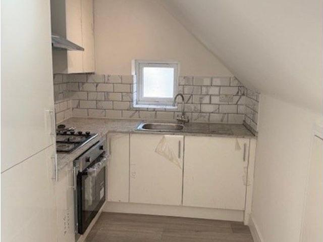 St James Road, Sutton SM1, Studio to rent, £1,600 pcm | PrimeLocation