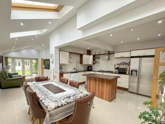 St. James´s Road, Gravesend, 4 Bedroom Semi detached