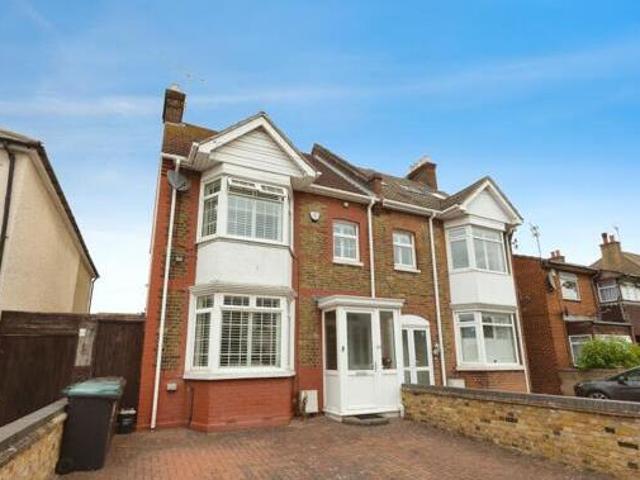 St. James´s Road, Gravesend, 4 Bedroom Semi detached